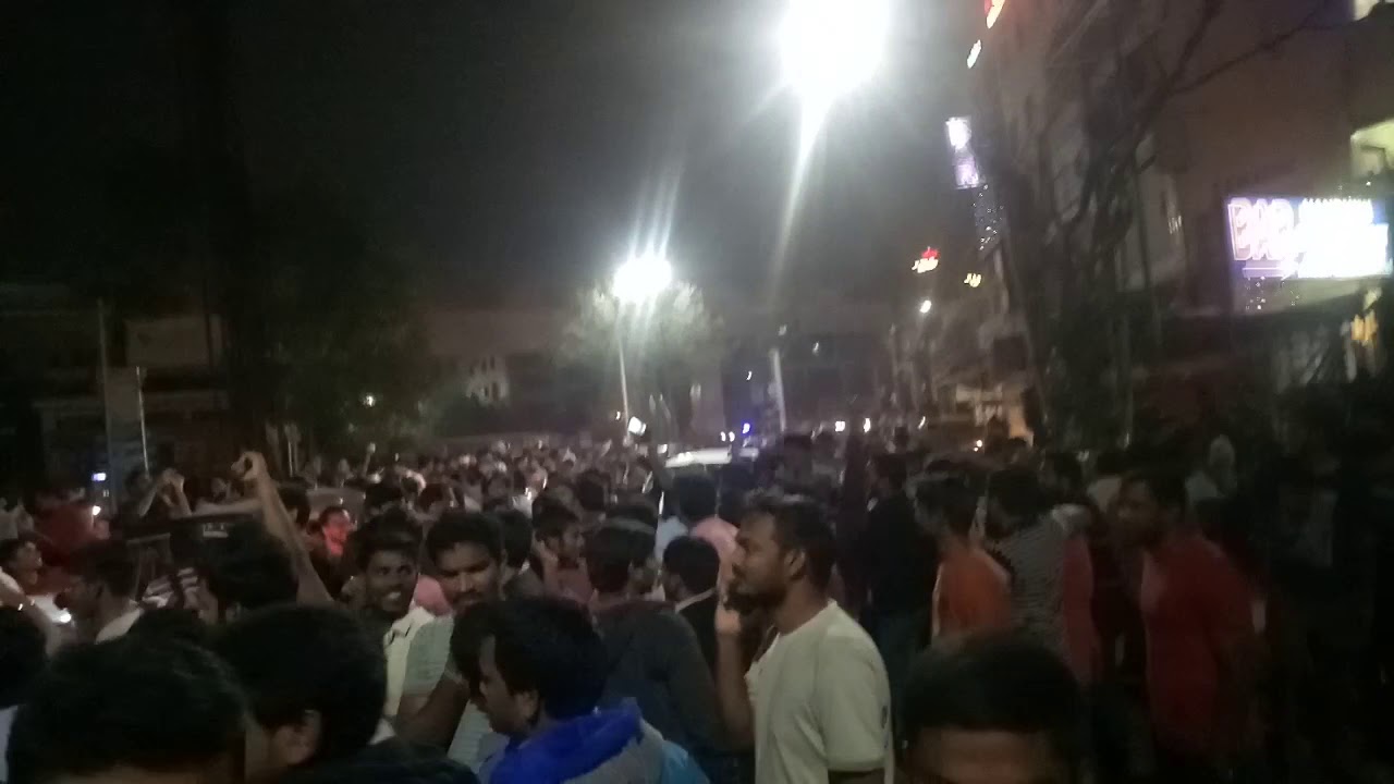 ROCking with friends and enjoying partys - YouTube