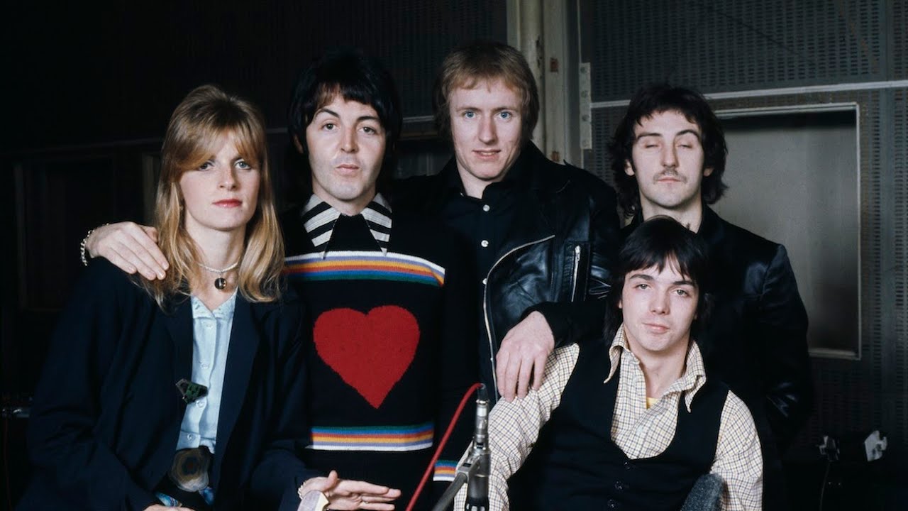 Paul Mccartney and Wings - One Hand Clapping 1974 Remastered - YouTube