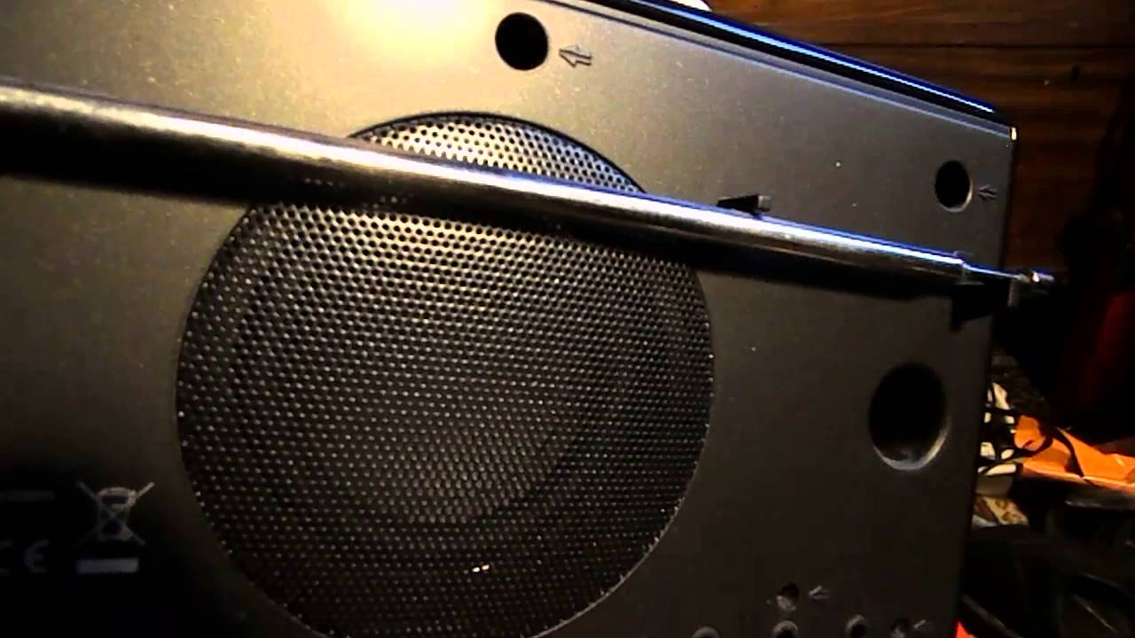 ROBERTS STREAM 83i with rear subwoofer distortion - YouTube