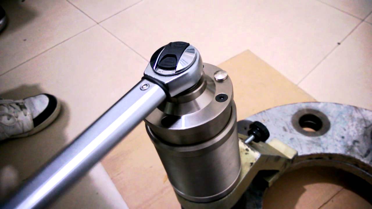 Wavor. HM hand torque multiplier - YouTube