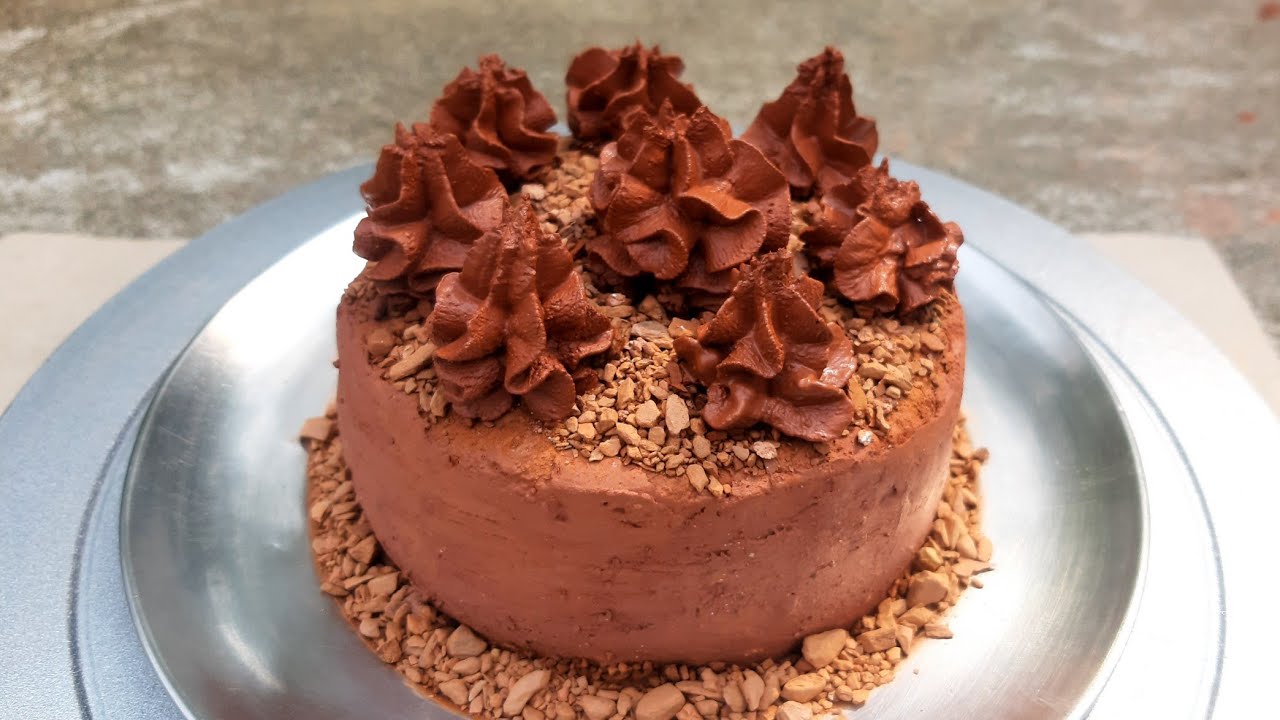 Roasted Multani Mitti Cake filled with roasted crumbles|Chocolate cake ...
