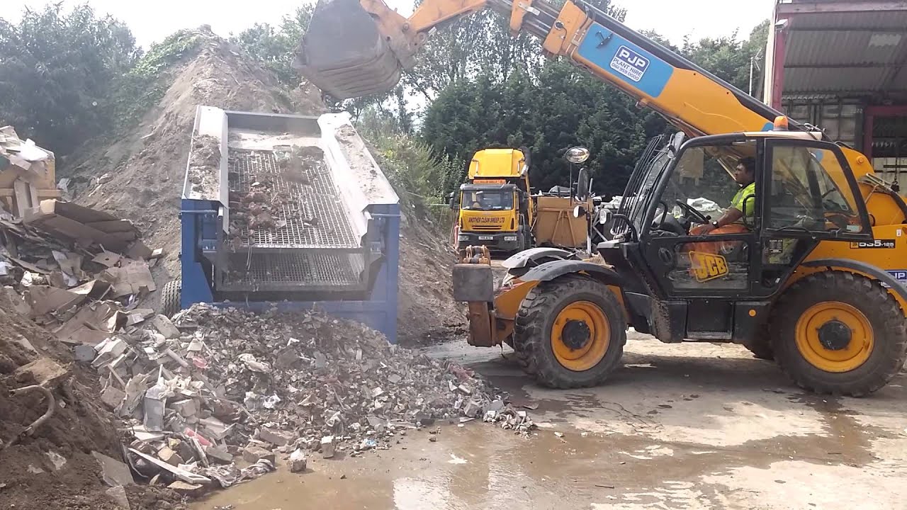 Waste screener, Ultra soil screen screening waste - YouTube