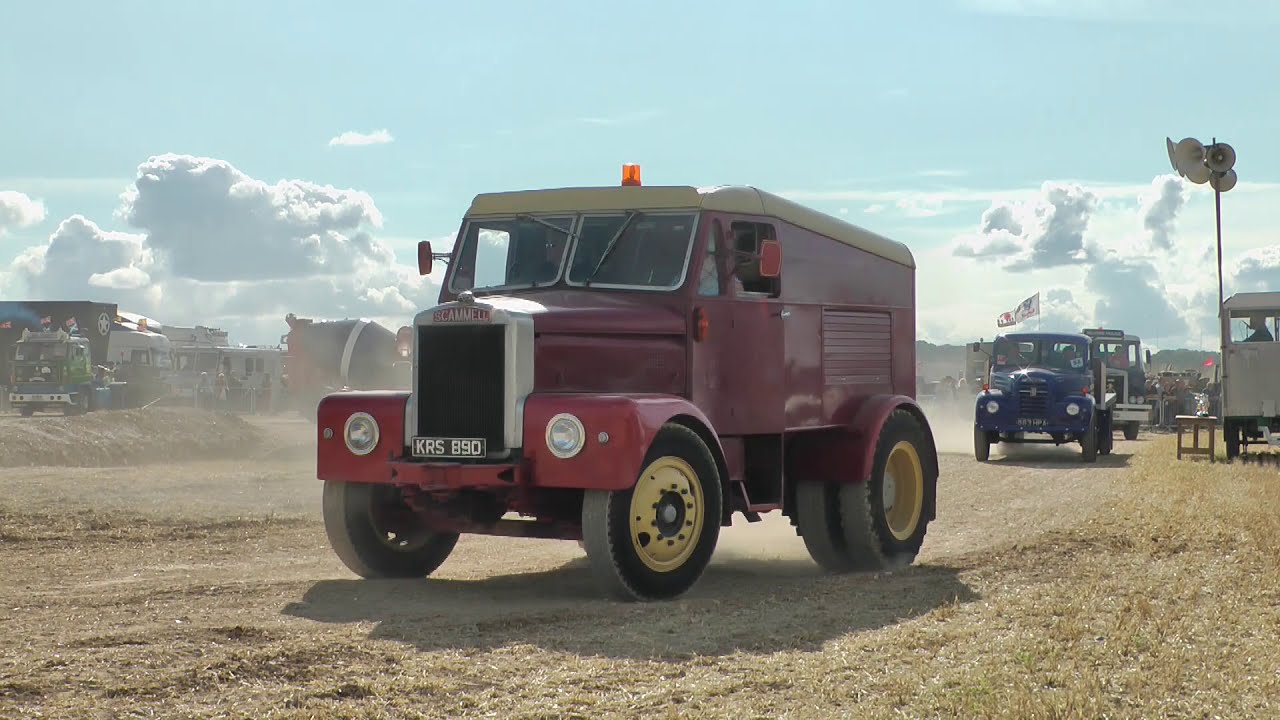 GDSF 2018 // Trucks In Arena 09 Of 10 - YouTube