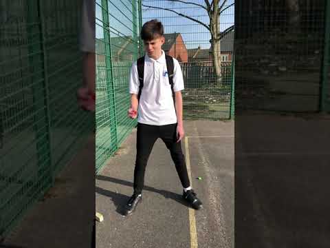 GUY EATS HOT CHILLI, THROWS UP