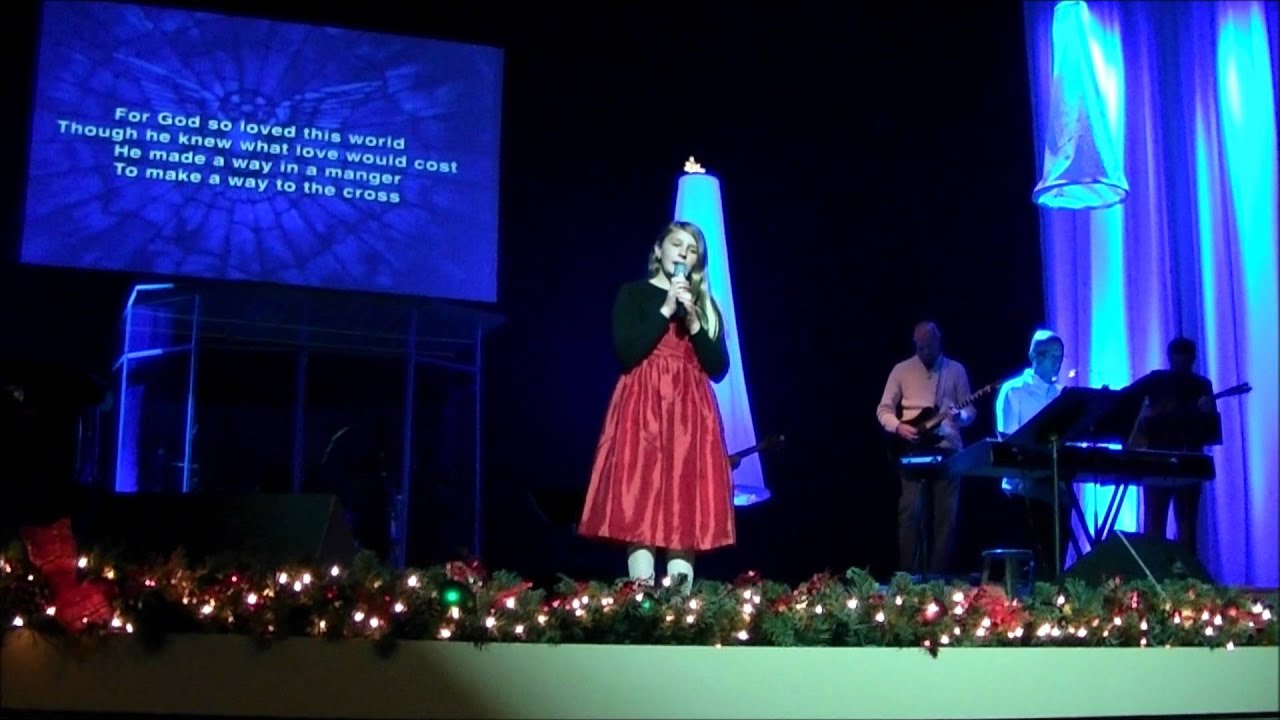 Annabelle Sings at church Dec 2011 - YouTube