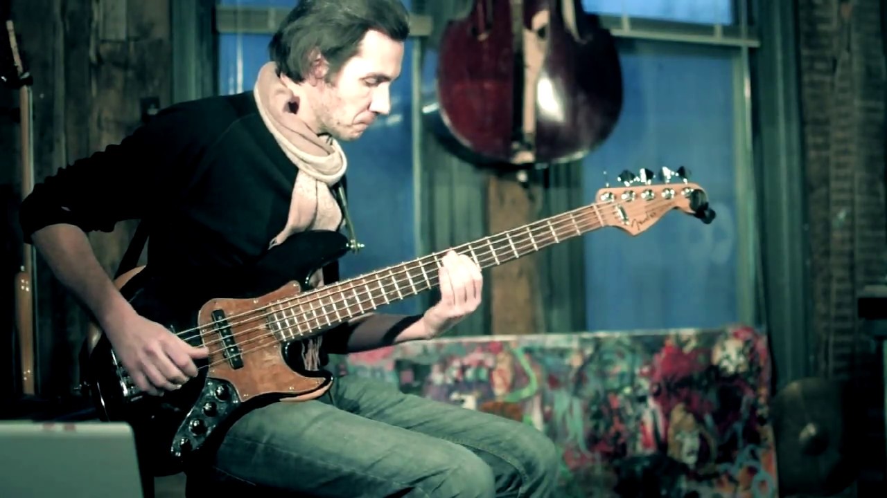 "All of Me" - bass accompaniment (take two) - YouTube