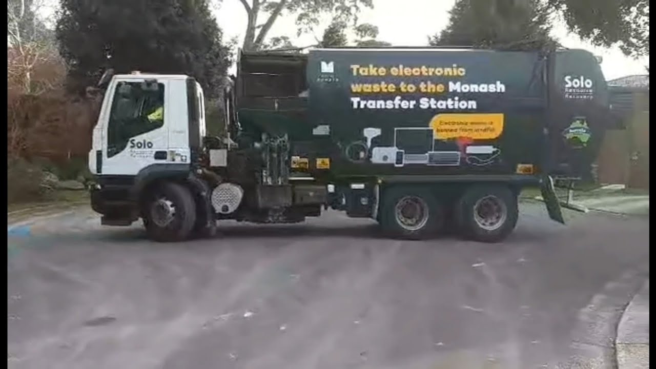 Monash, Victoria waste #solo - YouTube
