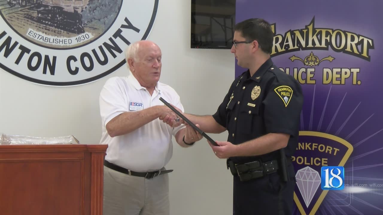 Frankfort police recognized for going 'Above and Beyond' - YouTube