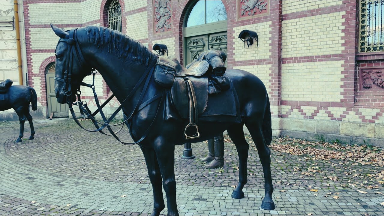 Monument to the Hungarian Hussar and the Polish Ulan #monument - YouTube