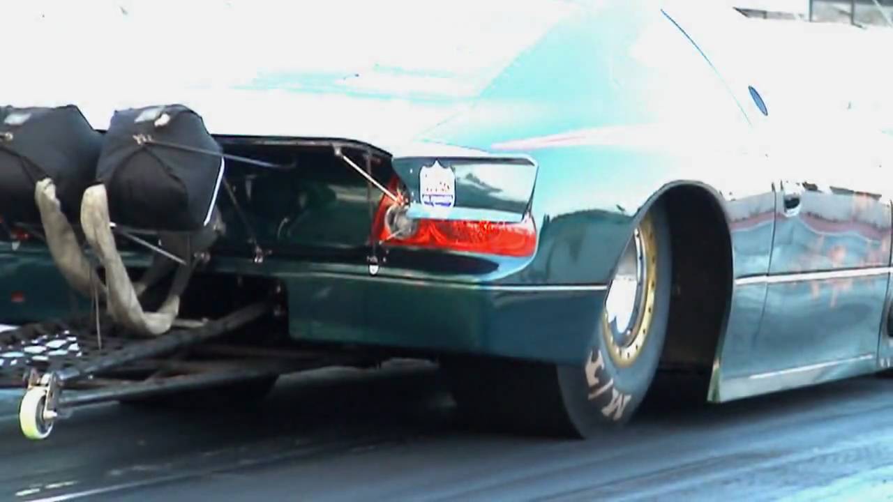 Violent tire shake & wheelie. - YouTube