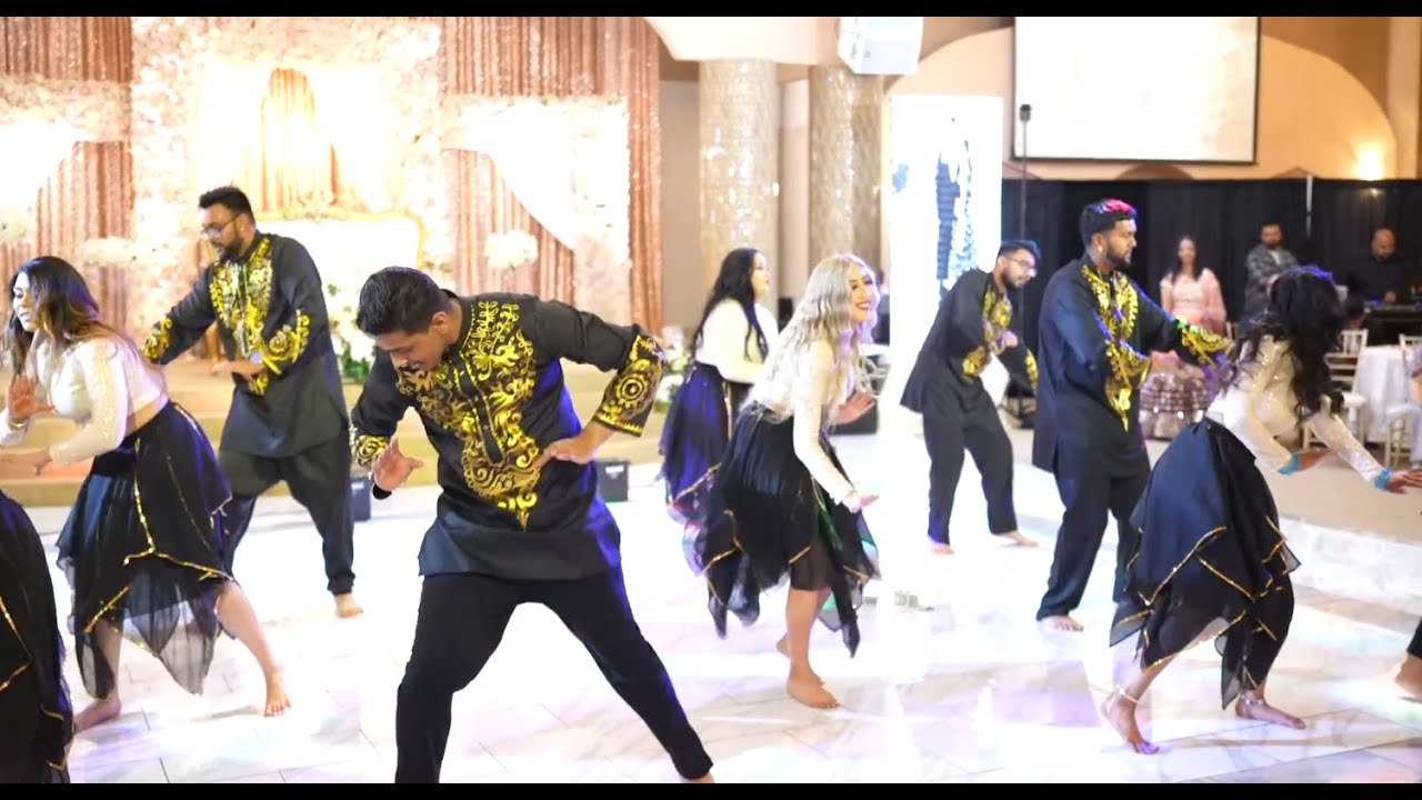 WEDDING DANCE PERFORMANCE | BRIDEMAIDS & GROOSMEN PERFORMANCE | #BaliLoveStory - YouTube