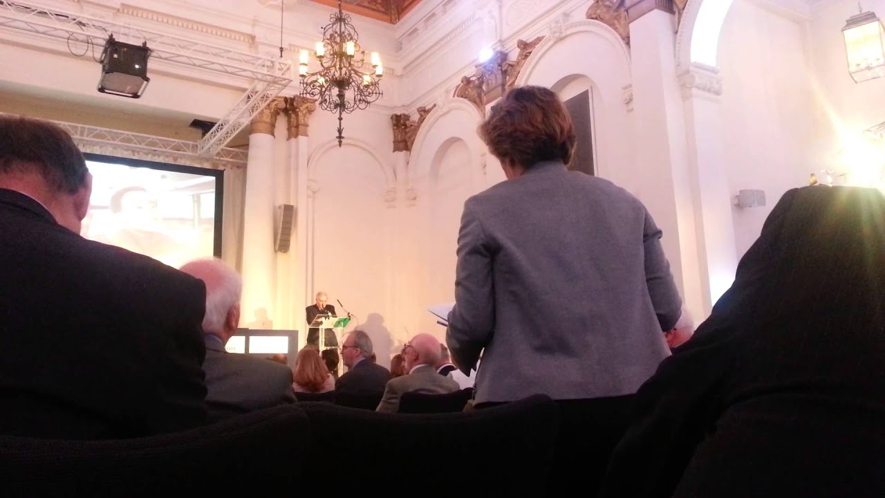 Randi Weingarten addresses the Pearson shareholder meeting - YouTube