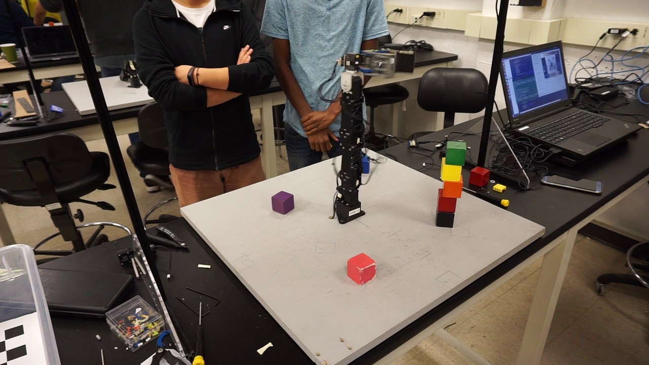 Robot arm stacking blocks with order - YouTube