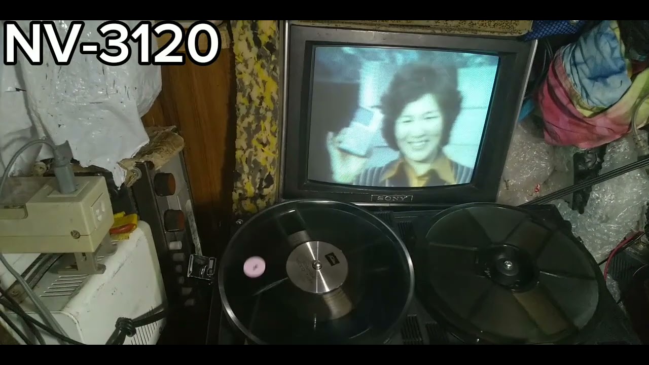 その 1 reel to reel Videotapeのダビングの様子。 使用 VTR ナショナル reel Video (NV-3120 ...