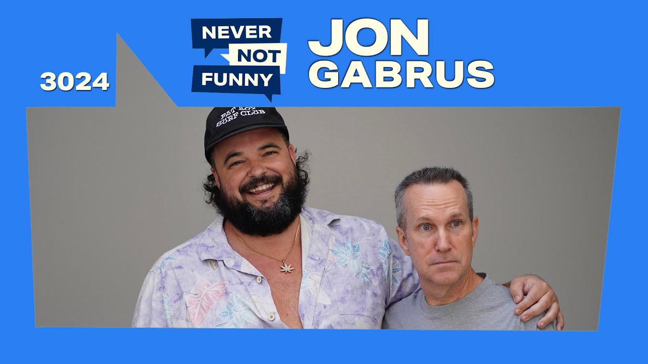 Jon Gabrus wore a hat to the theatre - YouTube