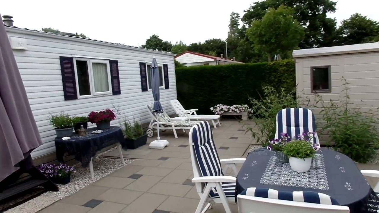 Stacaravan te koop in Zeeland met veranda leuk! - YouTube