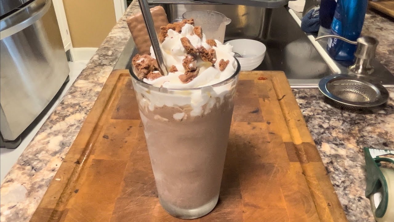 How To Make a Tim Tam Milkshake - YouTube