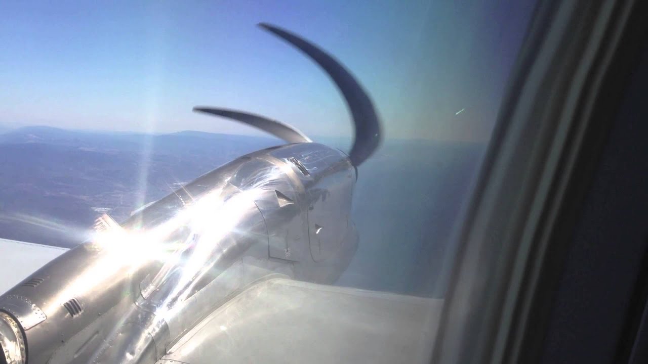Optical illusion - Airplane propeller - YouTube