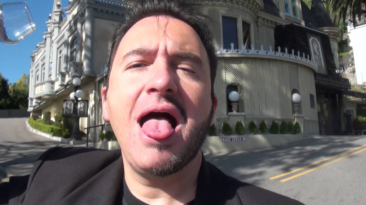 Shabum y el Mago de la Media Barba en Hollywood - YouTube