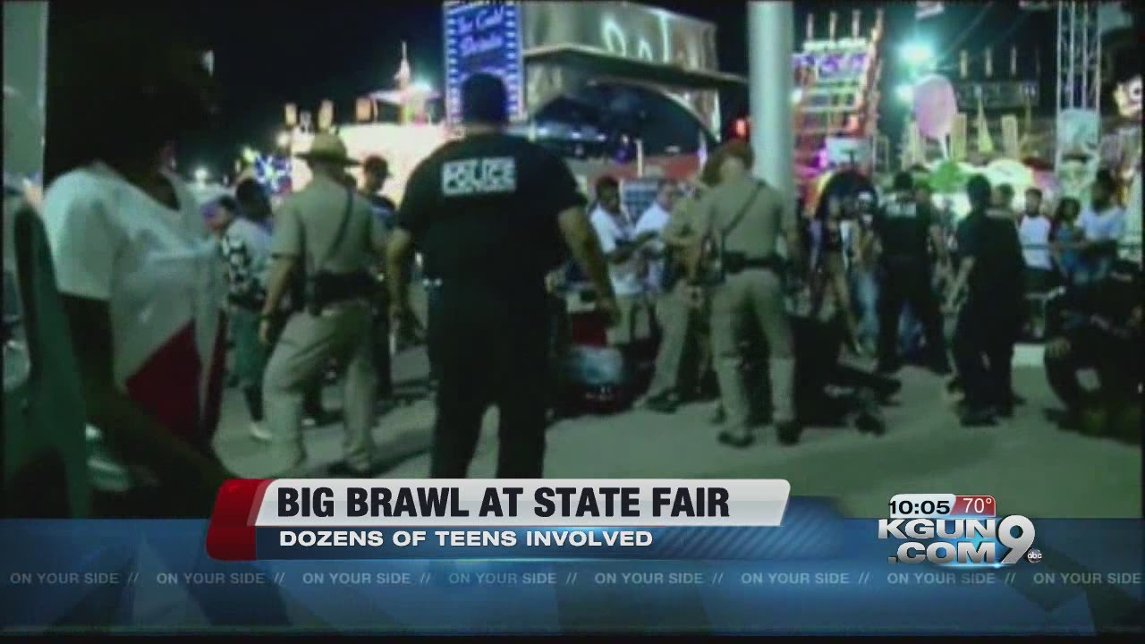 Dozens of teens fight at Arizona State Fair - YouTube
