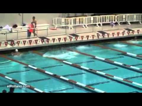 HOMBRE DELFIN IMPRESIONANTE - YouTube