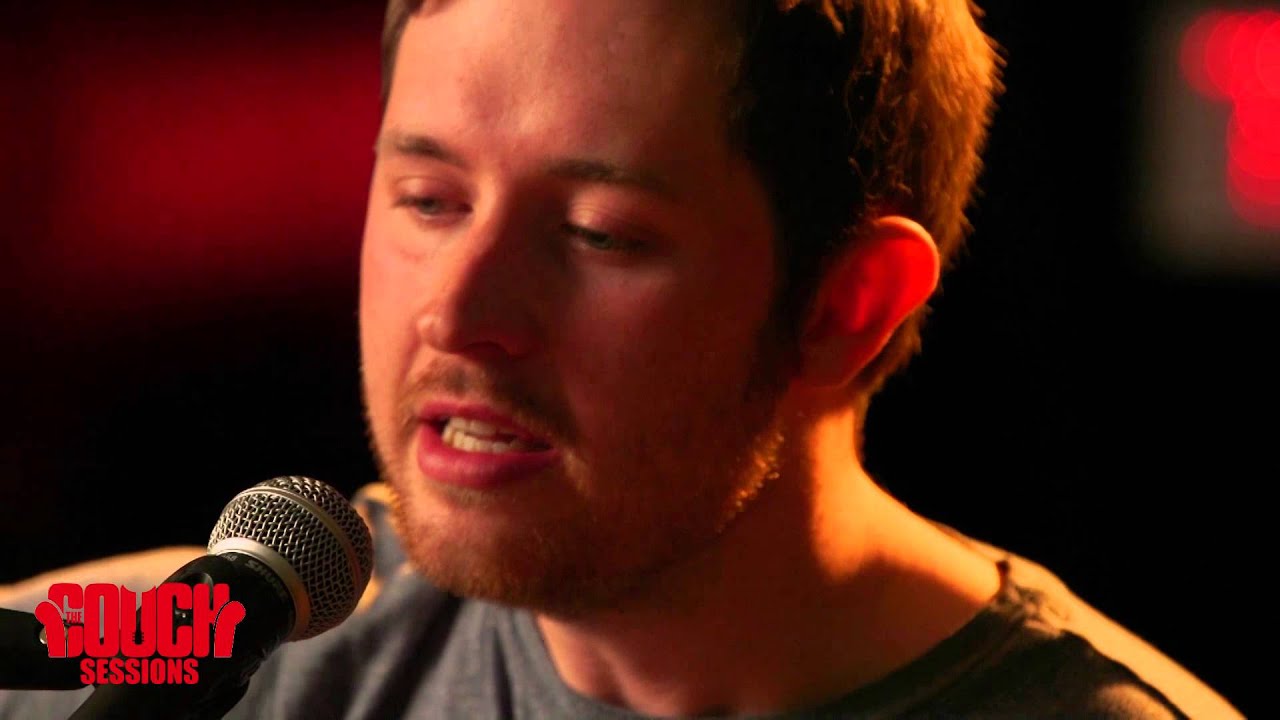 The Couch Sessions - Tom Blackburn- 'General Wolfe' - YouTube