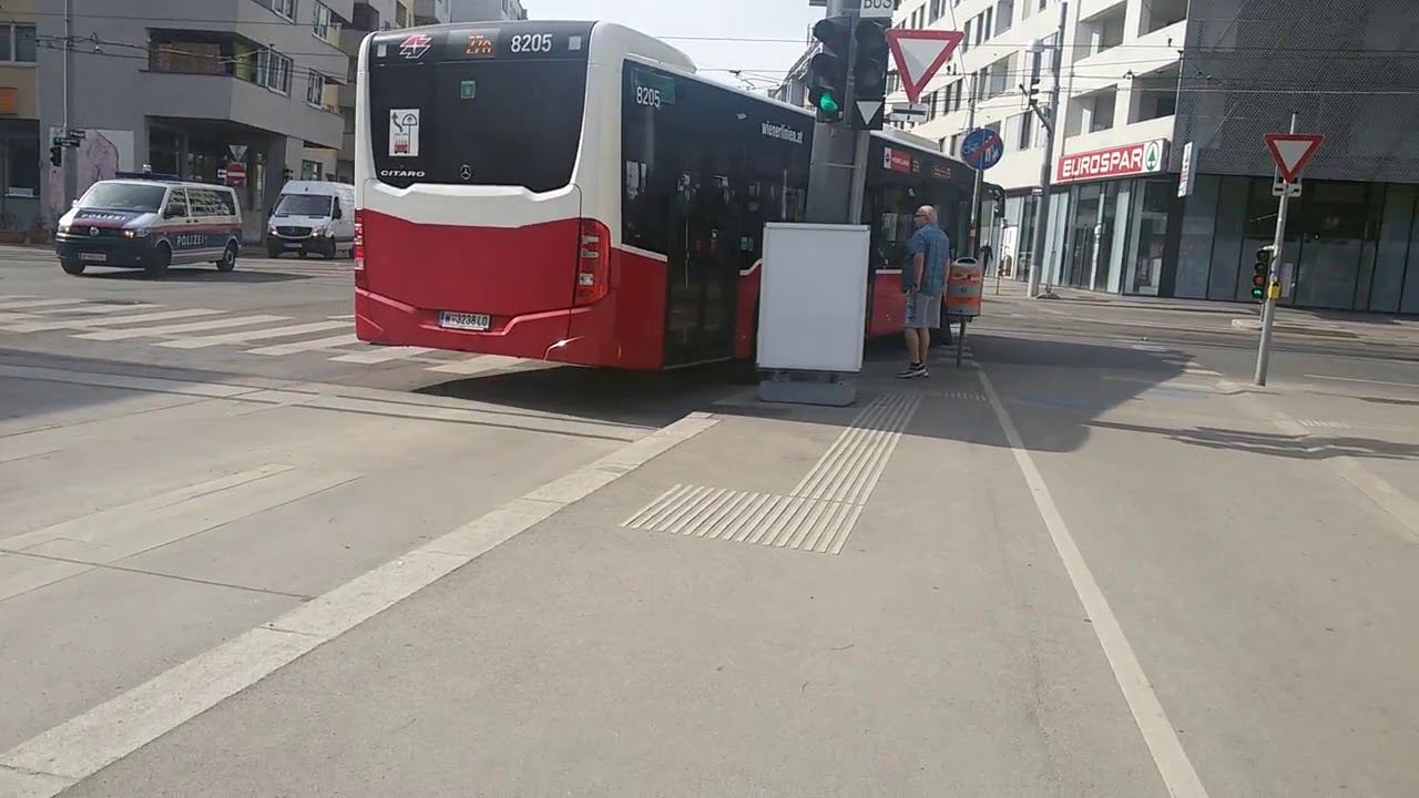 Autobus Linie 27A Josef-Baumann-Gasse in Wien - YouTube