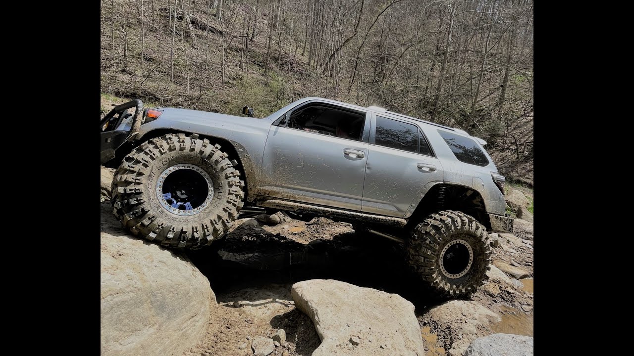'19 5th Gen 4Runner SAS on 43's walk around - YouTube