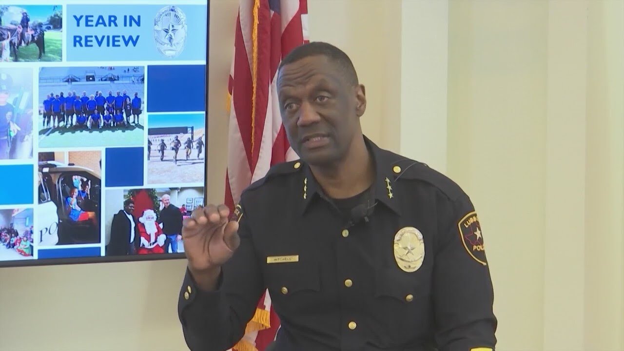 Floyd Mitchell announced as Oakland's next police chief - YouTube