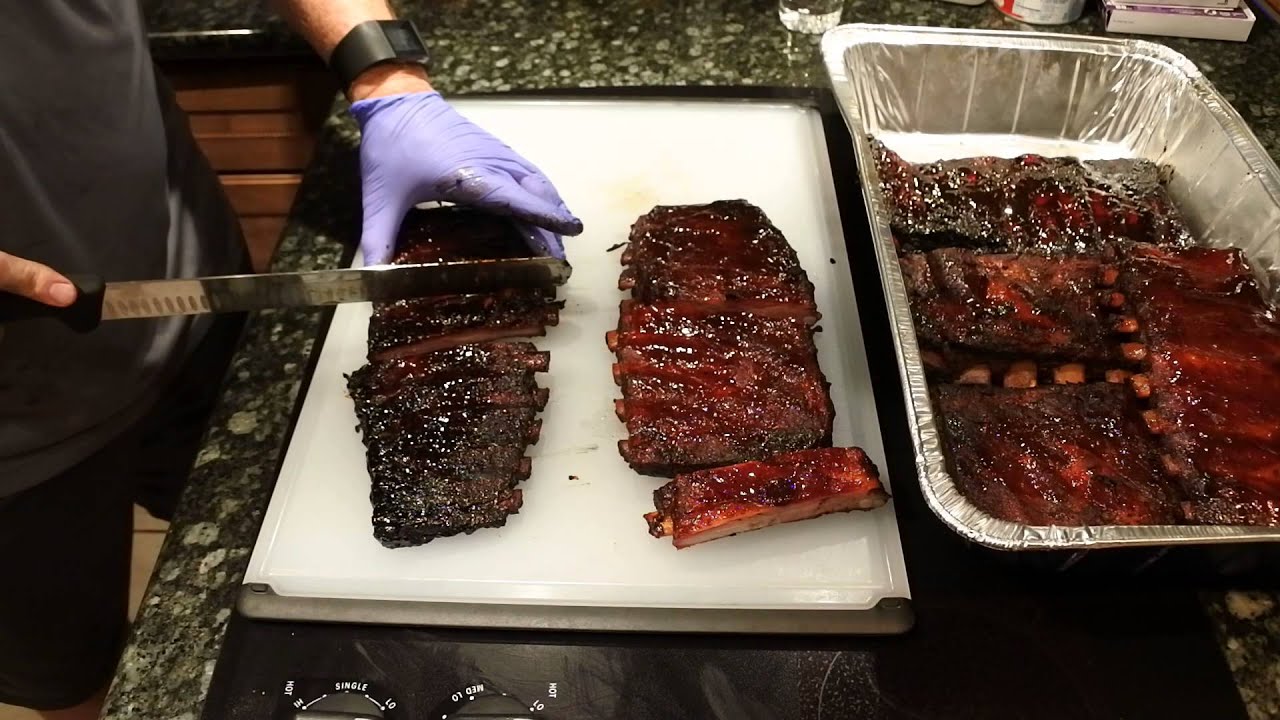 Cutting the Spare Ribs - YouTube