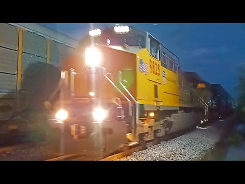 UP 9825 Reconstruida!!! | UP IMNMX - Tren Intermodal/Mercantil UP - YouTube
