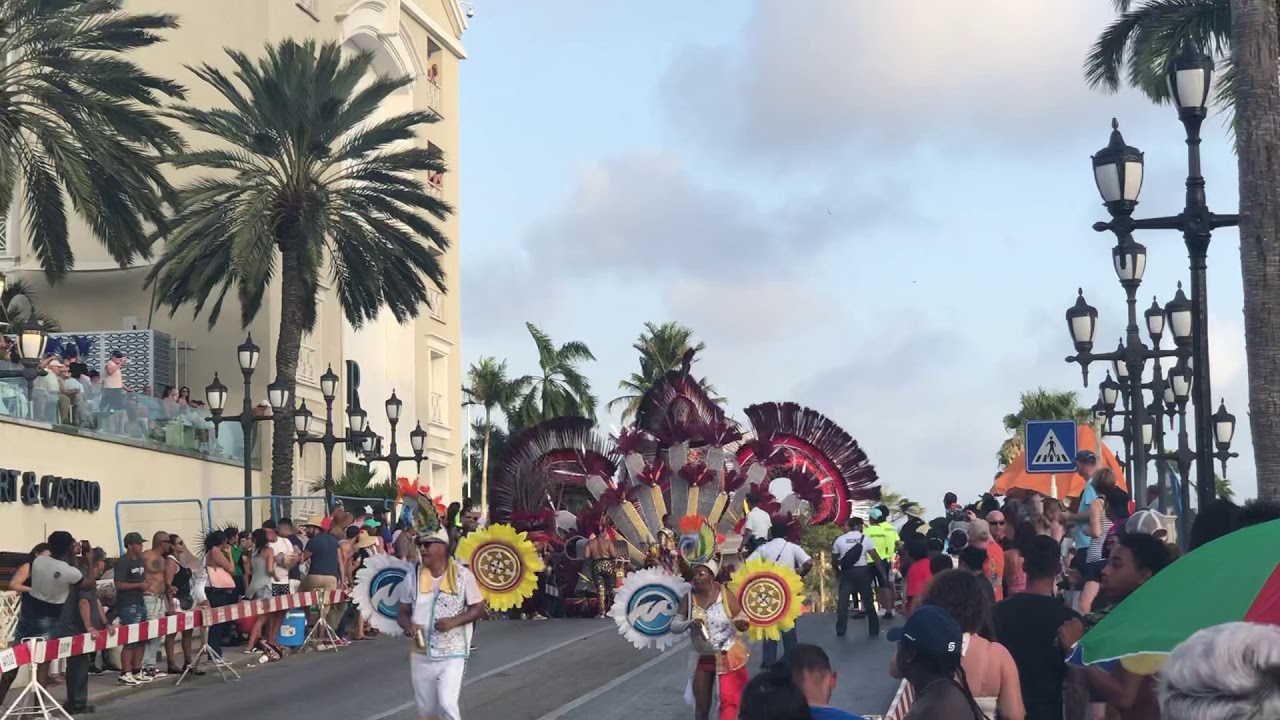 Aruba’s 65th Grand Carnival Parade, Oranjestad. - YouTube