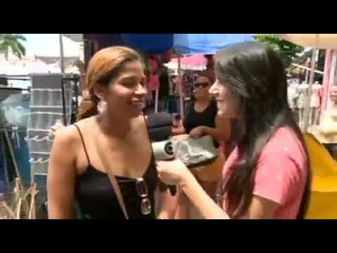 Repórter mais engraçada da TV! Vai a feira perguntar sobre Ostentação ...