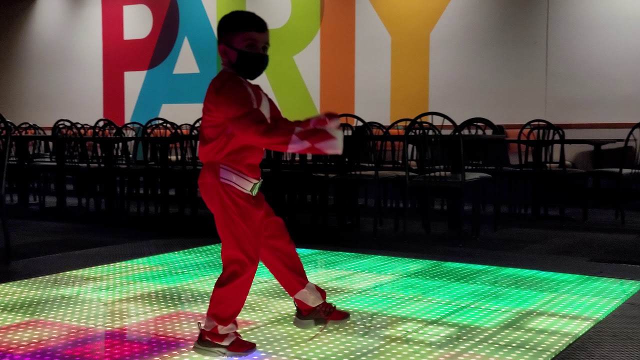 Aaron dancing - YouTube