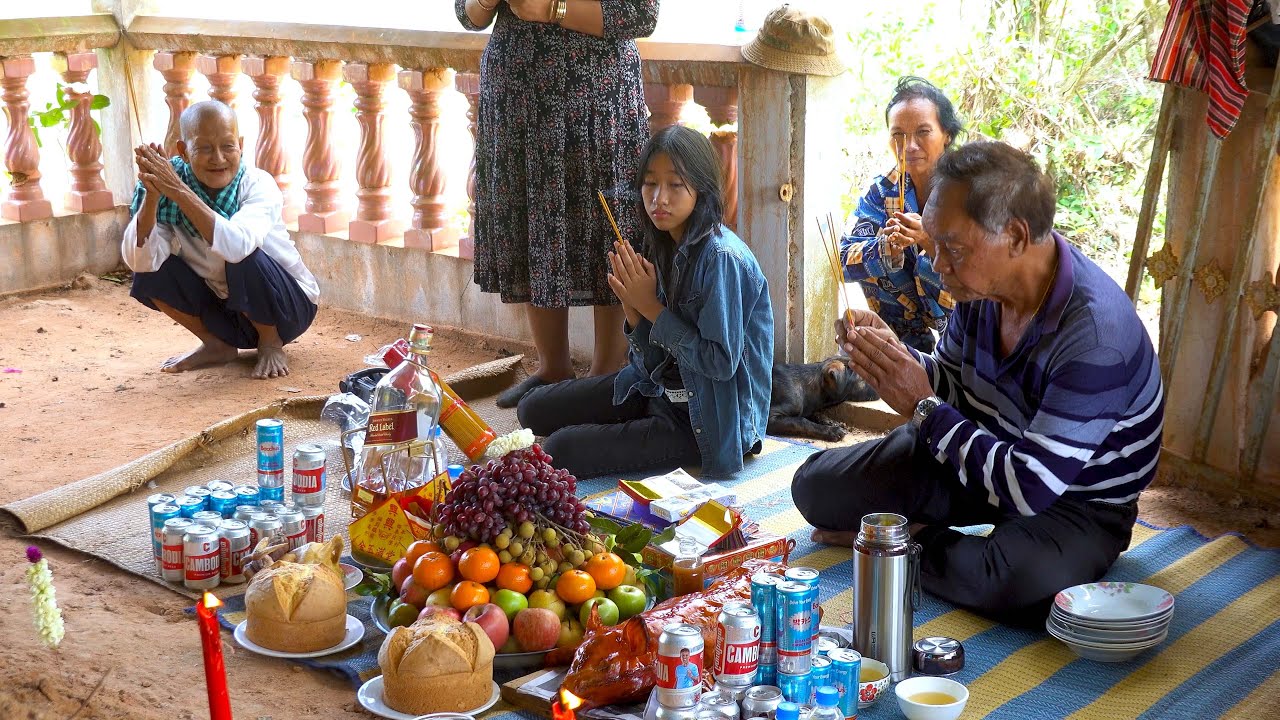 Buy Various Fruits Go To Homeland To Chheng Meng - Cambodian Travel To ...