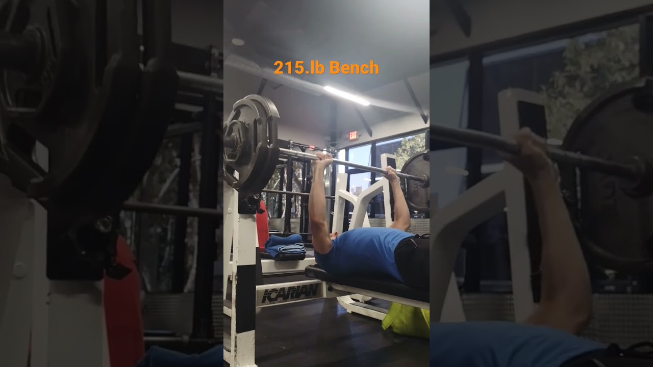 Gavyn Straus 215.lb Bench - YouTube