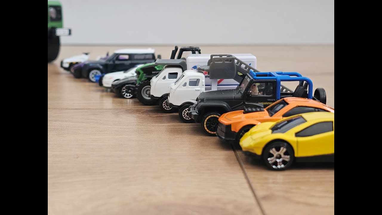 Bruder Mini Cars and Trailer Transporting Horse Box Beep Beep Cars TV ...