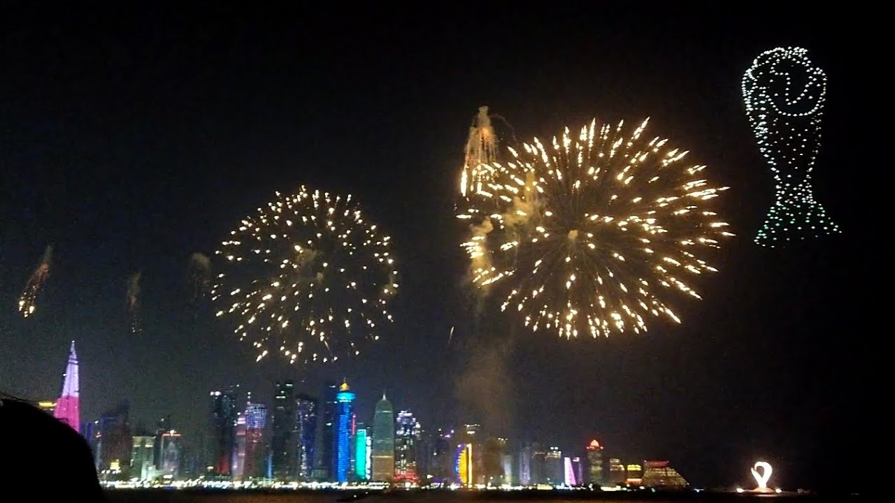 Fire and Drown show at Doha Cornish. 2022 #ilyas_alvi - YouTube