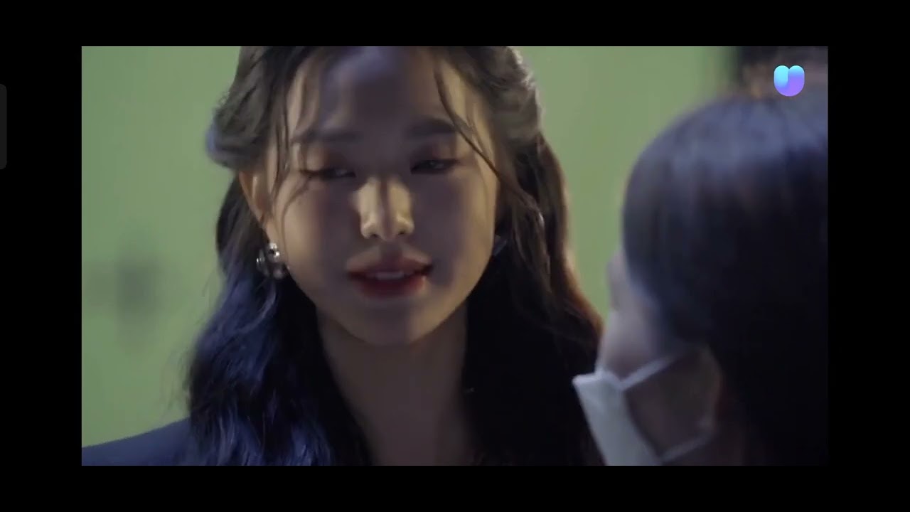 IZONE D D DANCE MV Making Behind B - YouTube