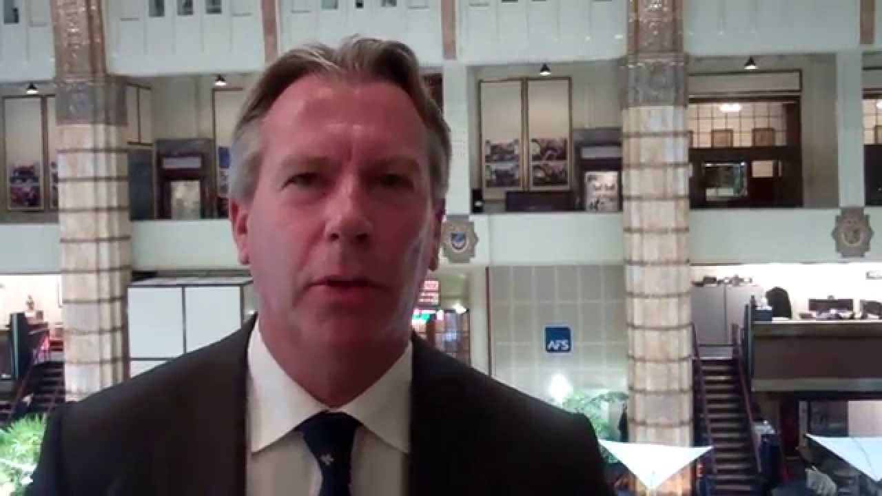 CEO Randstad Groep Nederland, Chris Heutink zijn gongslag - YouTube