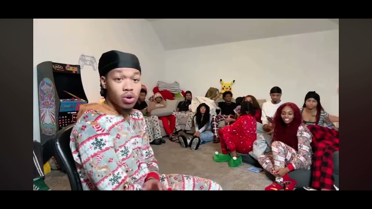 ida arrives at compact house sleepover ||| - YouTube