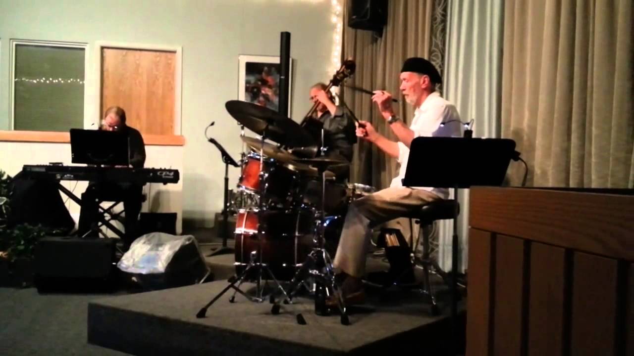 Doug Roach Trio 1 x264 - YouTube