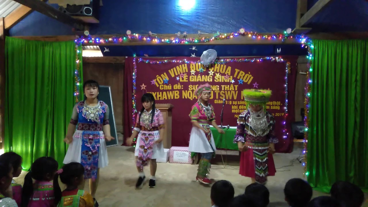 Yeeb yam yexus yug - YouTube