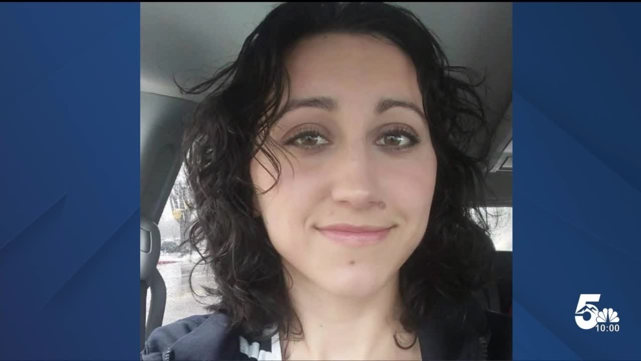 Mother wanted for alleged double murder in Colorado Springs - YouTube