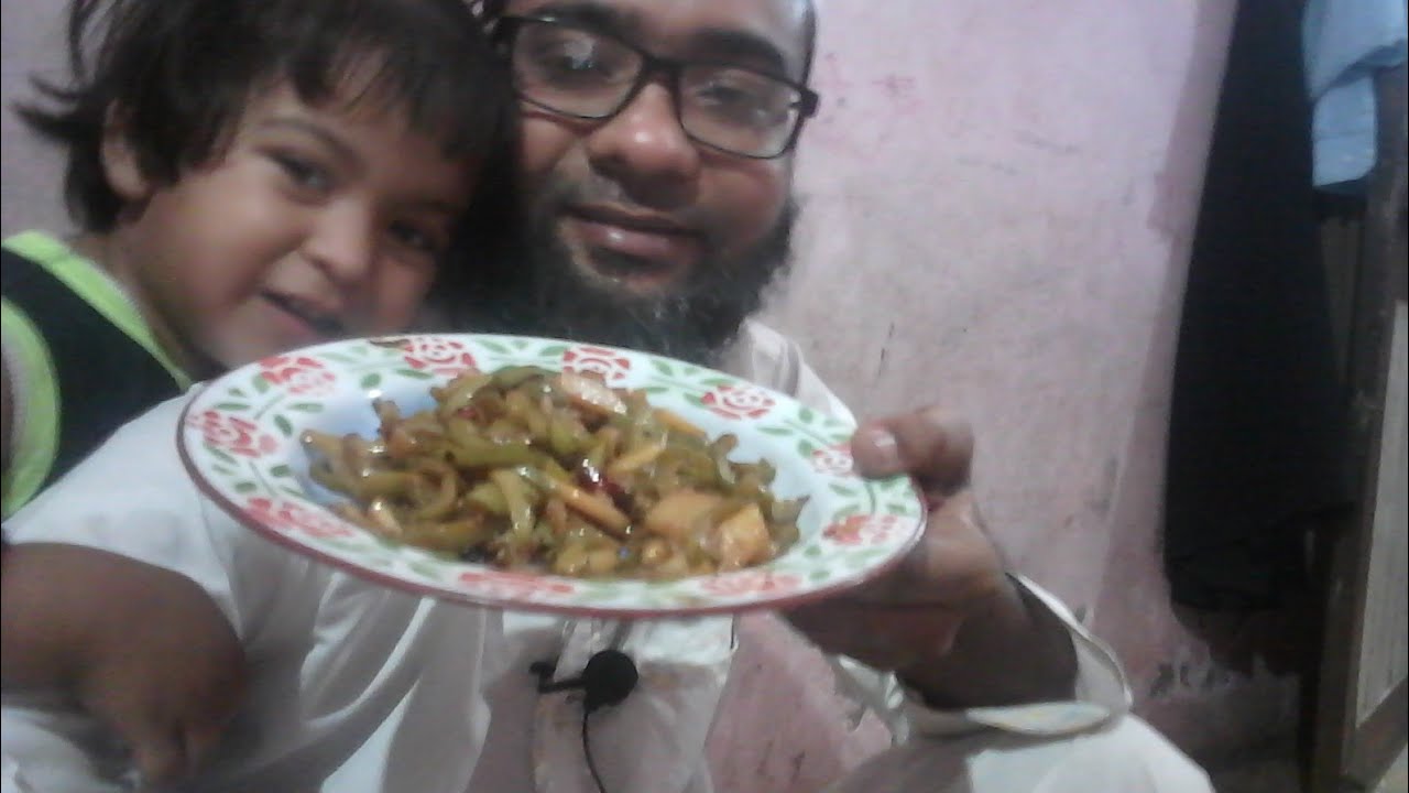 Aalu aur parval ka bhujiya - YouTube