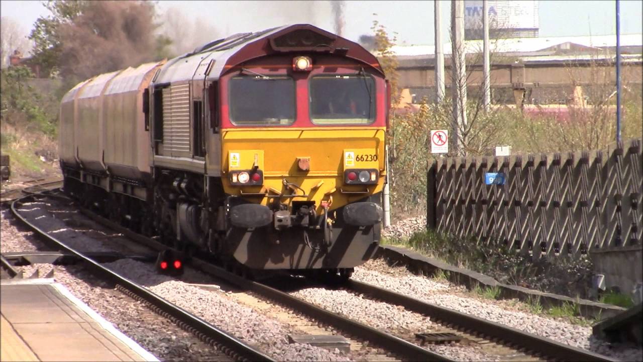 Scunthorpe station 3 May 2016 - YouTube