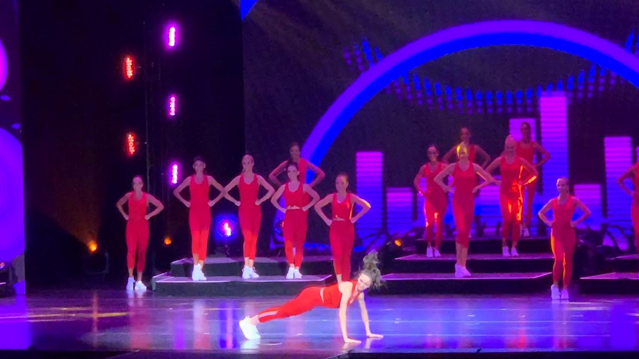Payton May in MAOTEEN fitness preliminary - YouTube