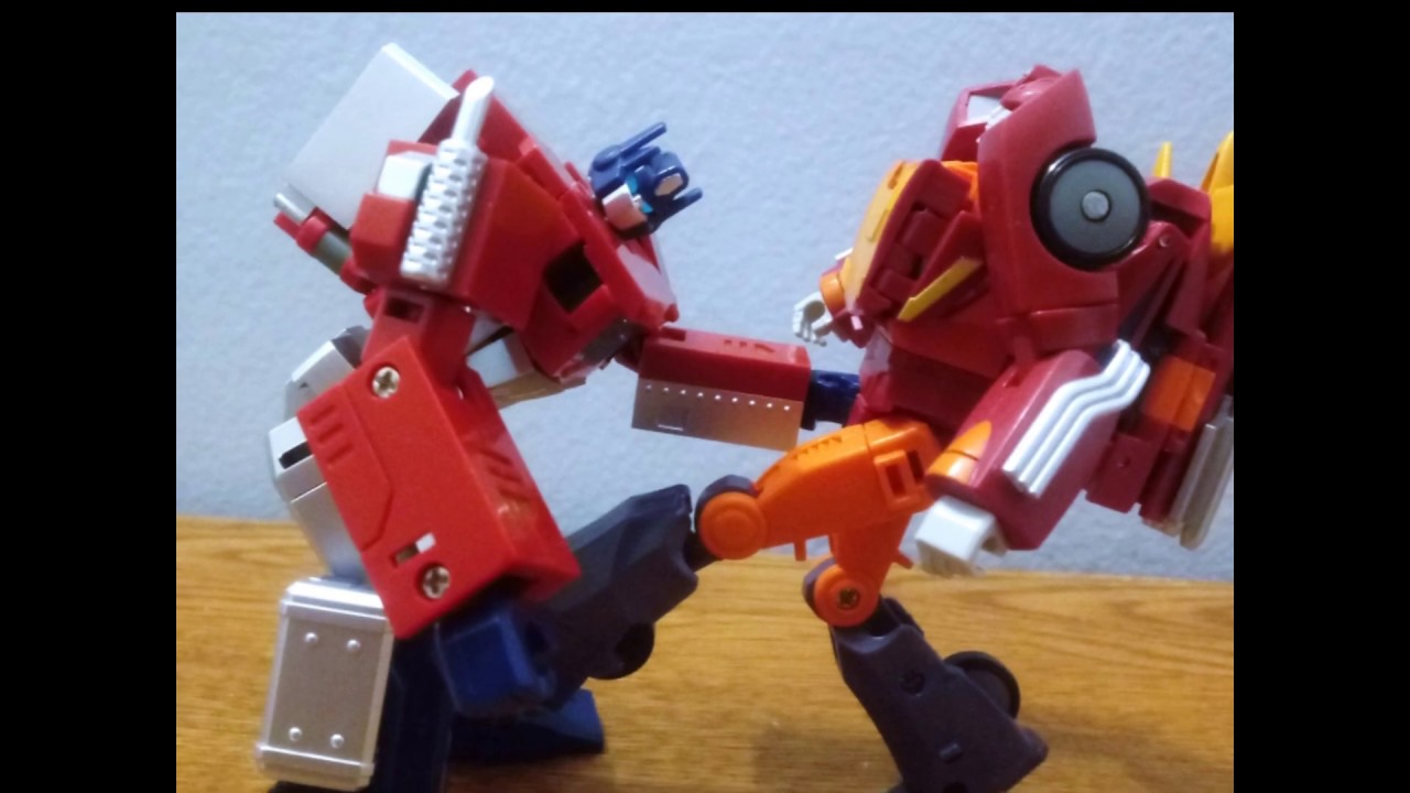 Optimus Prime vs Rodimus Prime — Prime vs Prime - YouTube