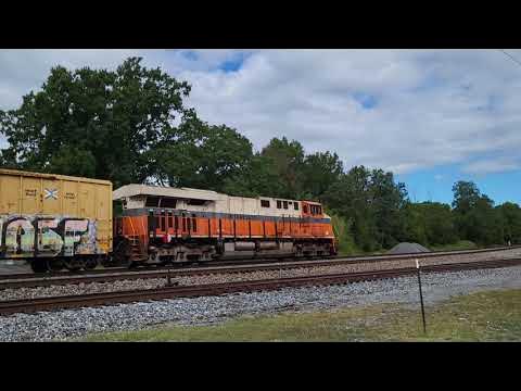 NS 8105 (Interstate) as a rear DPU - YouTube