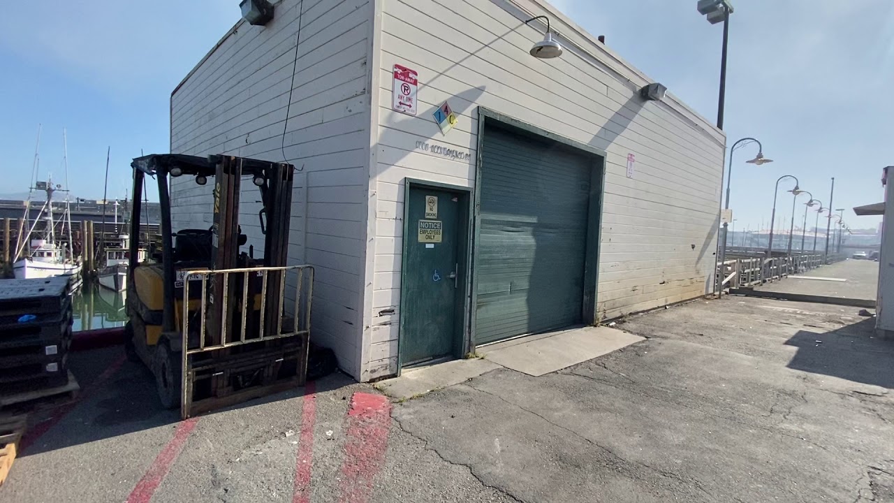 PIER 45 FIRE as seen from Fisherman's Wharf. San Francisco, CA - YouTube